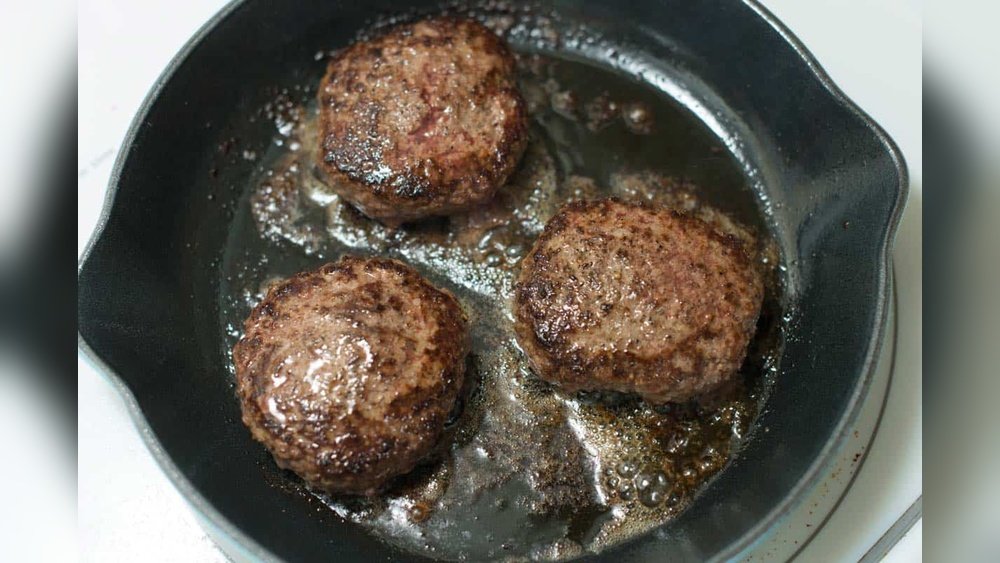 How Do You Pan Fry Hamburgers: Easy Steps for Perfect Patties